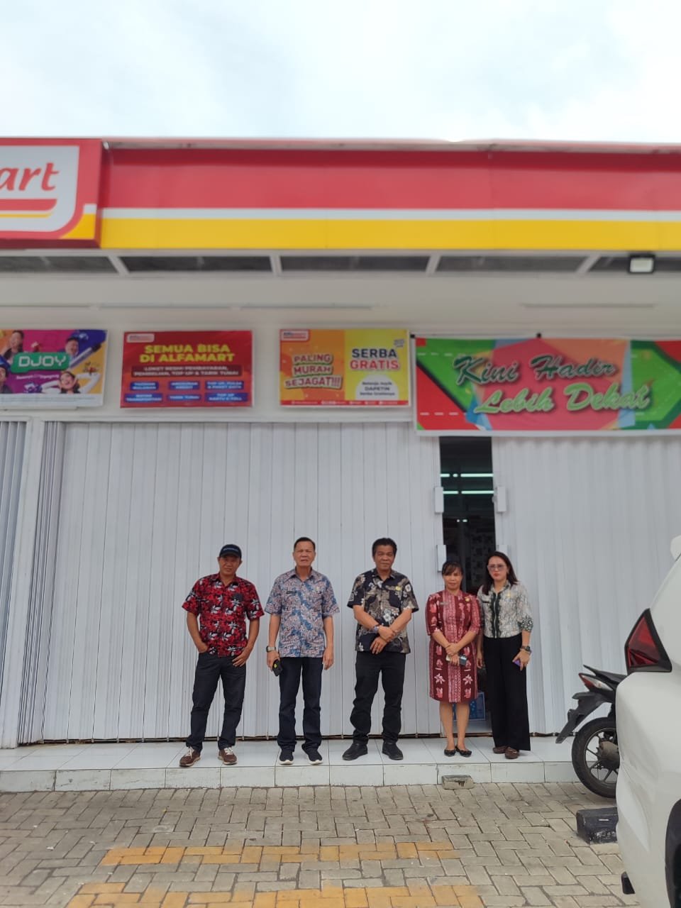 Diskoperindag Mitra Tutup Alfamart Molompar - Sulutnews.com